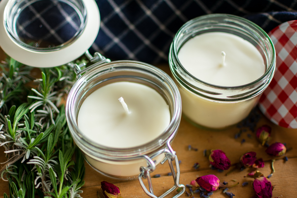 20 DIY vintage candle holders for a cozy home ambiance