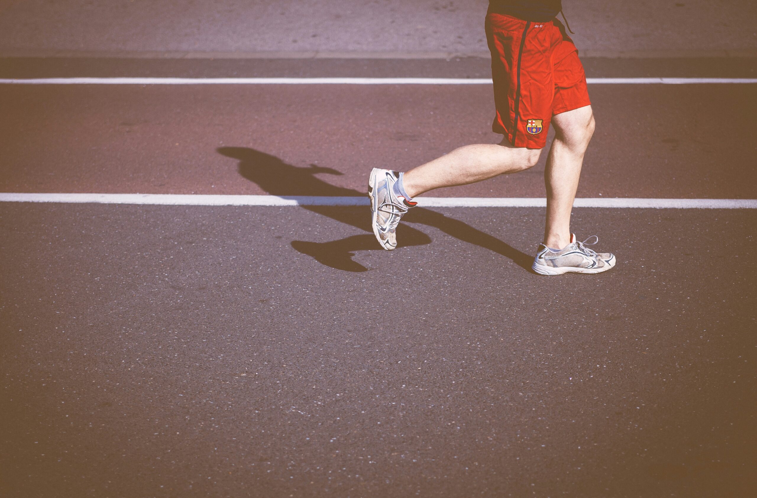 Faster or Longer? Which Running Speed Benefits Your Health More
