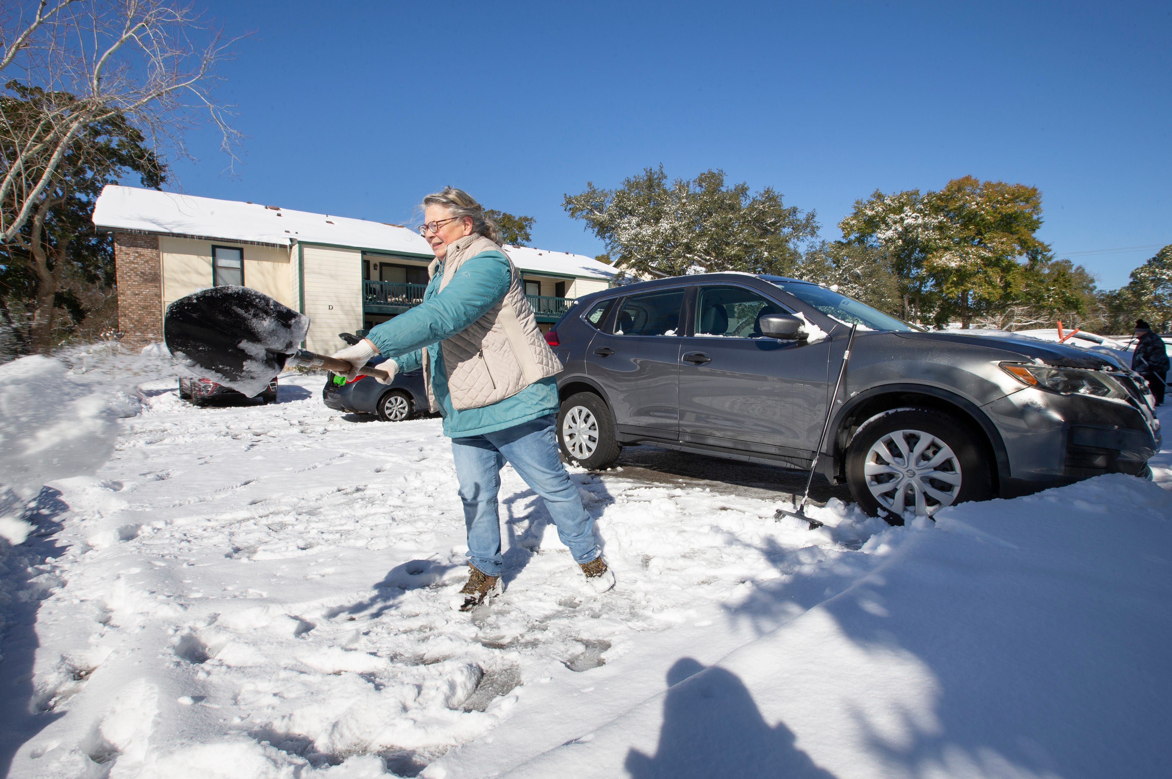 Schools closed today in 22 Florida counties after record snowfall. Here ...