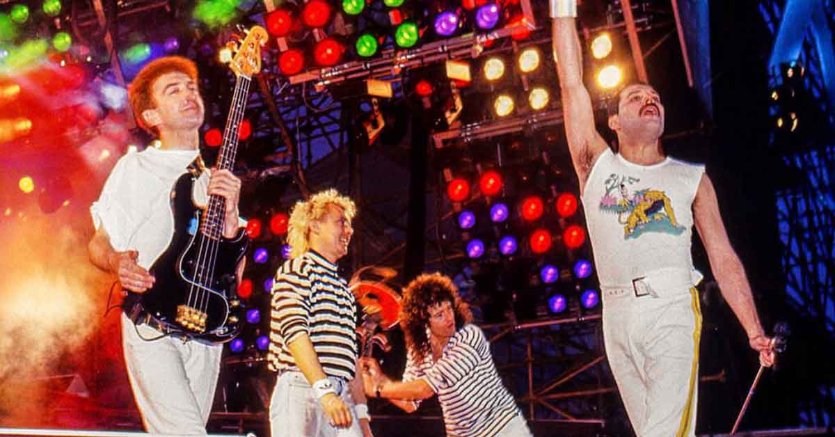 20 Photos From ‘80s Concerts Worth Hopping the Fence to Attend