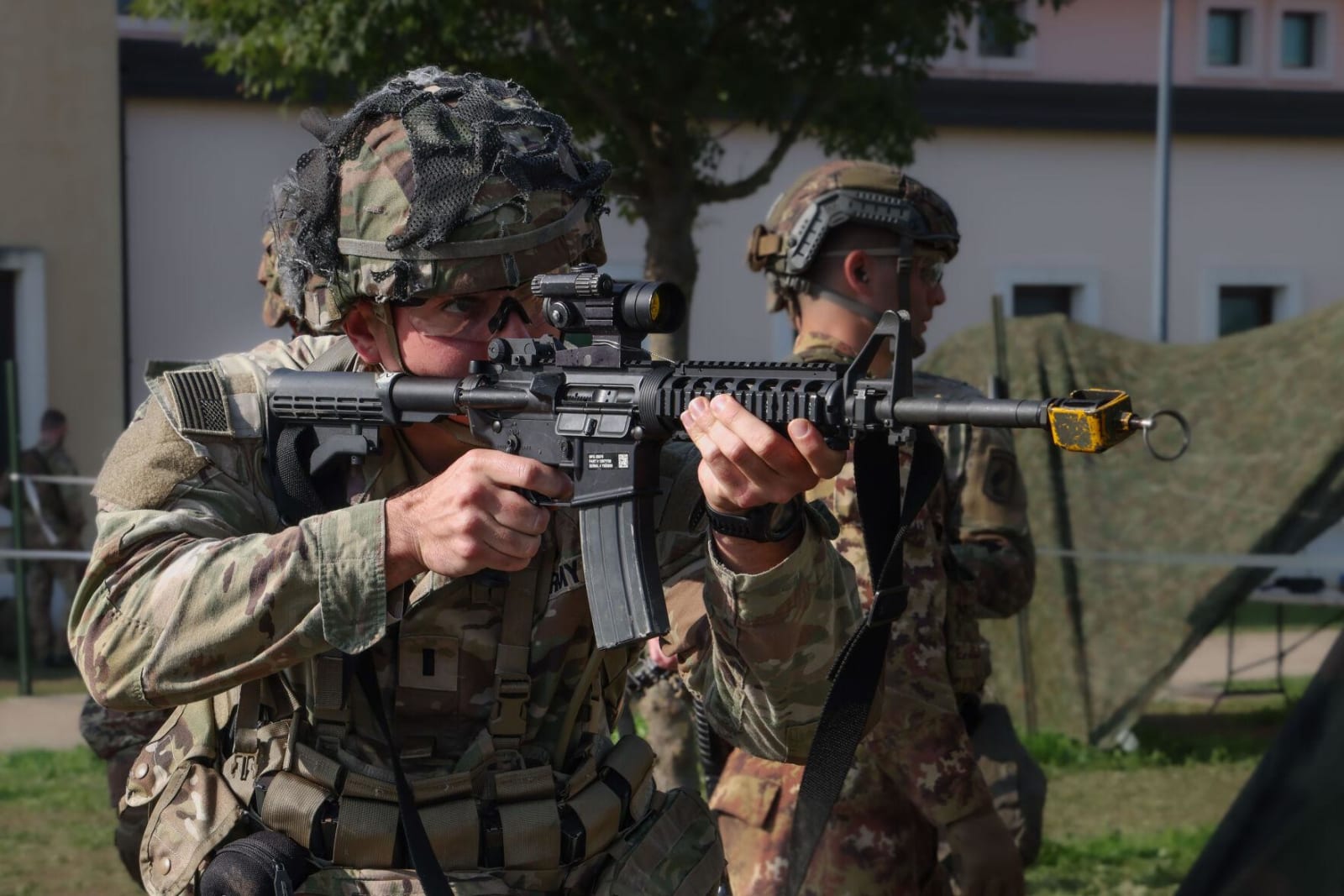 Trump outlines U.S. military role in securing borders