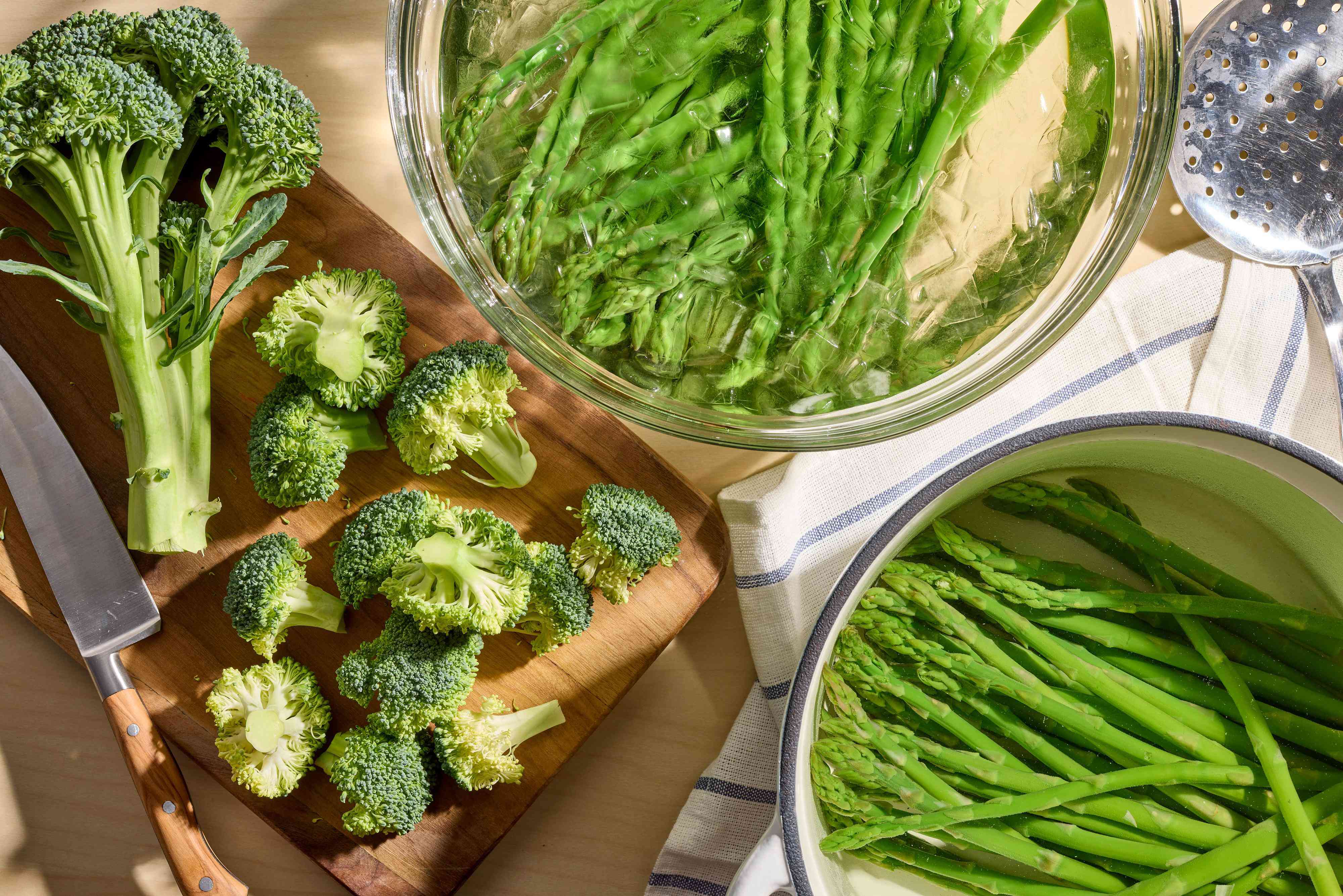 How to Blanch Vegetables to Add to All Kinds of Recipes