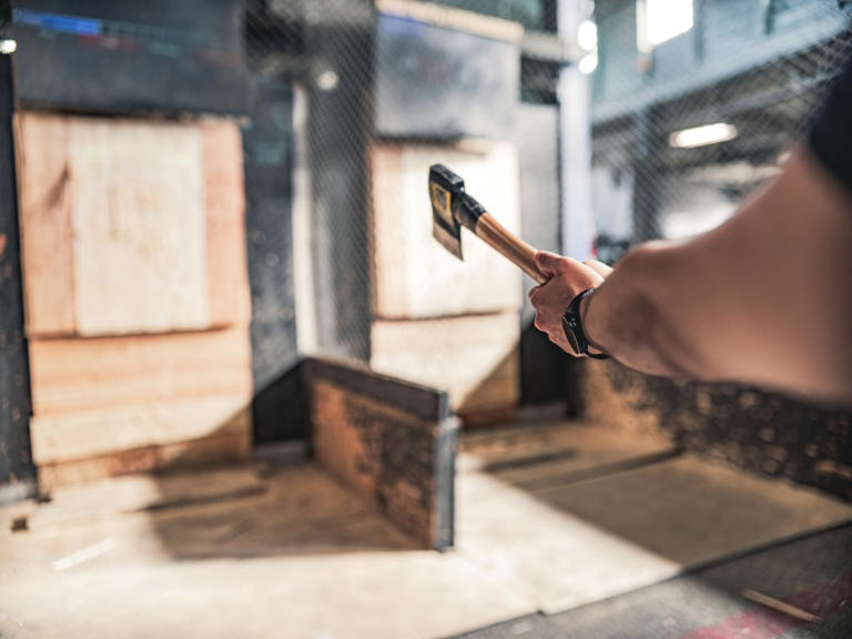 Schenectady axe throwing business closing its doors