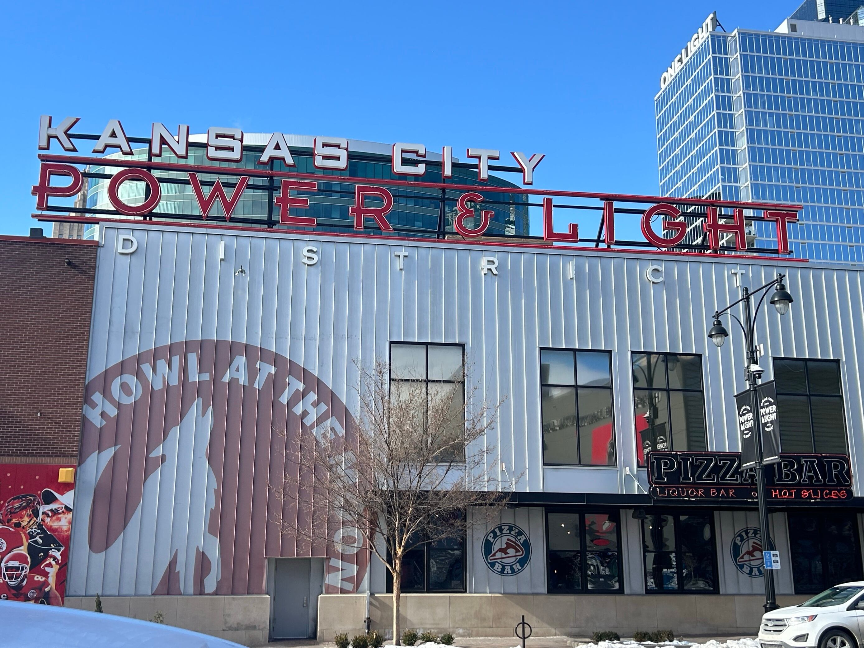 Kansas City Power & Light District prep for AFC Championship game