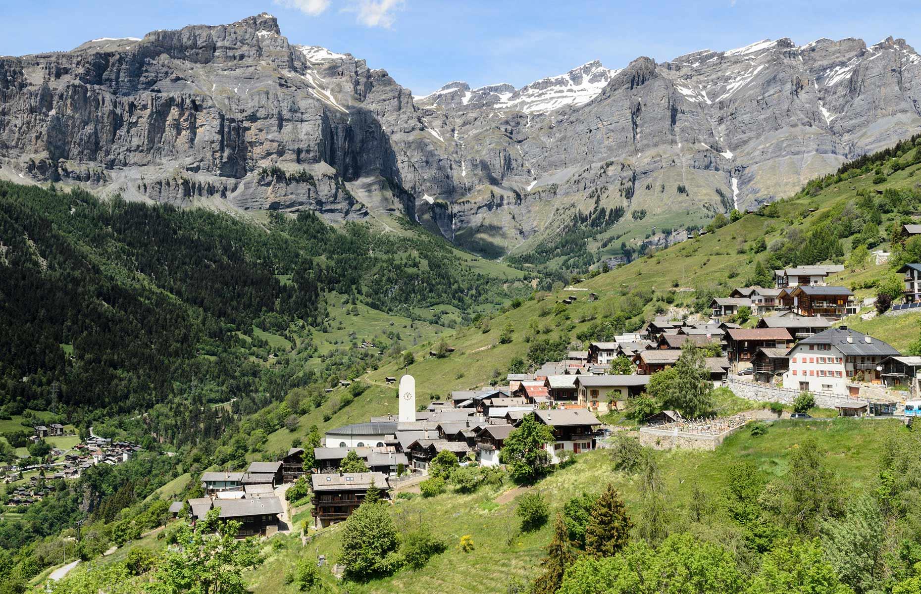 These places will pay you to move to them