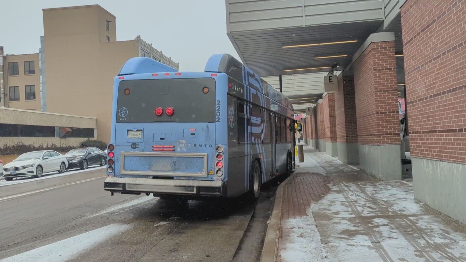 Students can ride RMTD bus for free to attend Rockford colleges