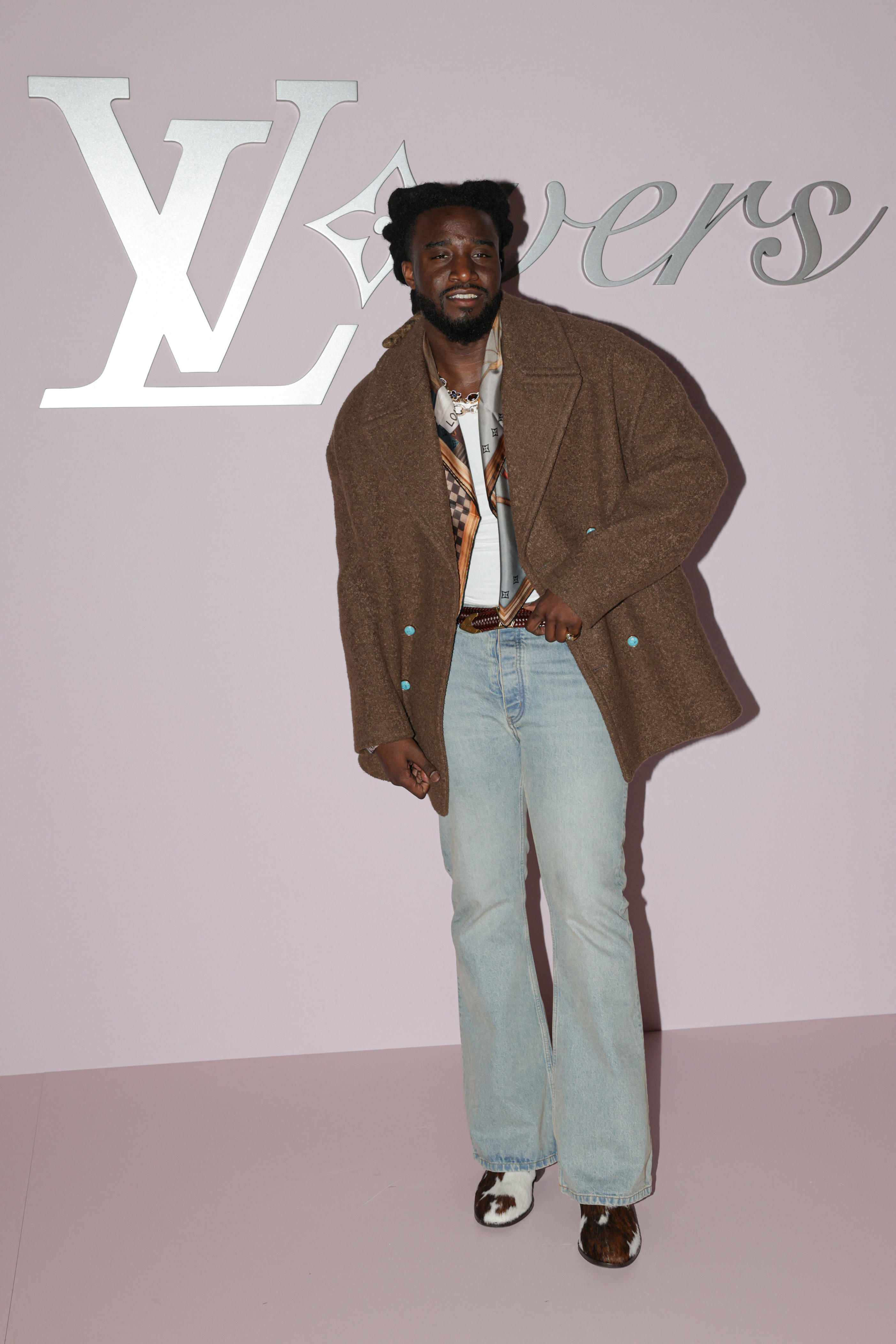 Troye Sivan, Callum Turner, more celebs show out for men's fashion week ...