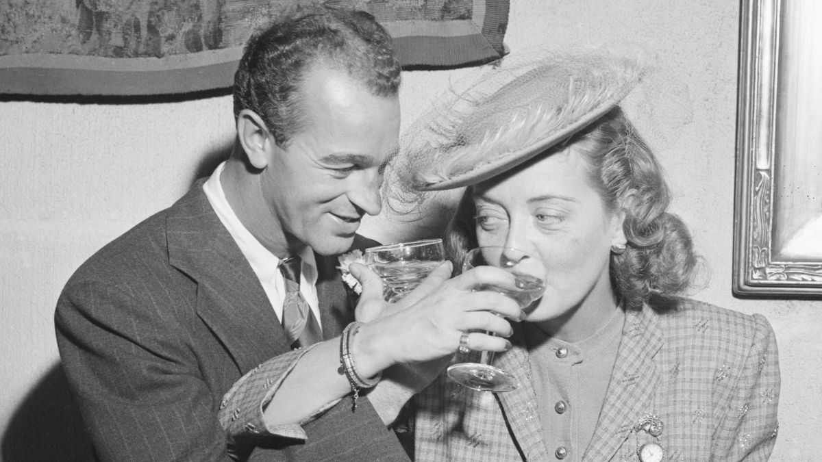 Inside Bette Davis's 4 Marriages-Including the One That Ended Over Books