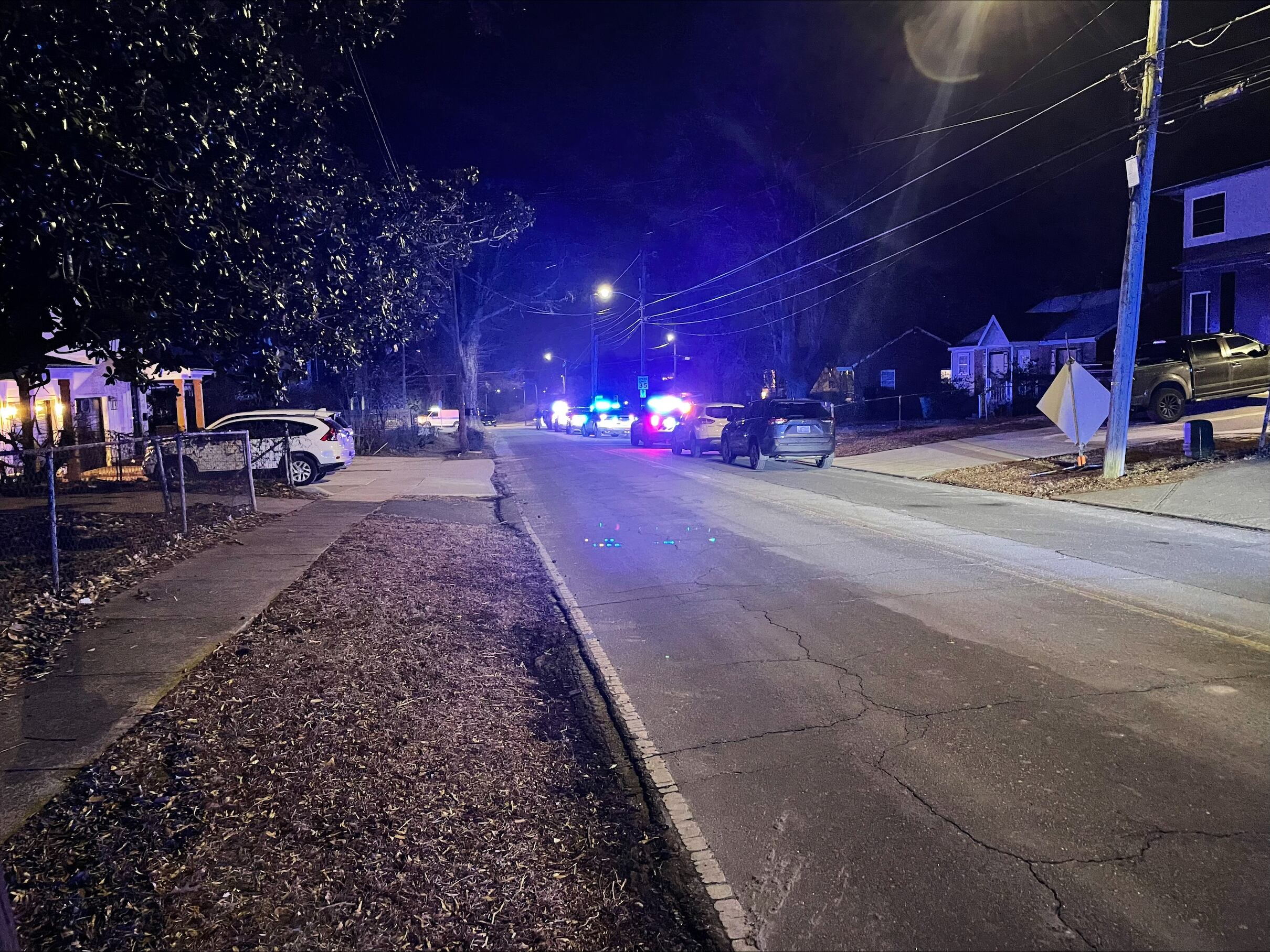 Medic: 1 person shot, killed in northeast Charlotte