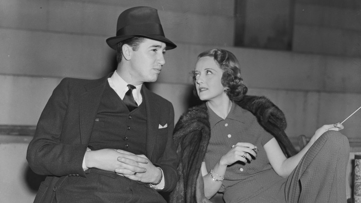 Inside Bette Davis's 4 Marriages-Including the One That Ended Over Books