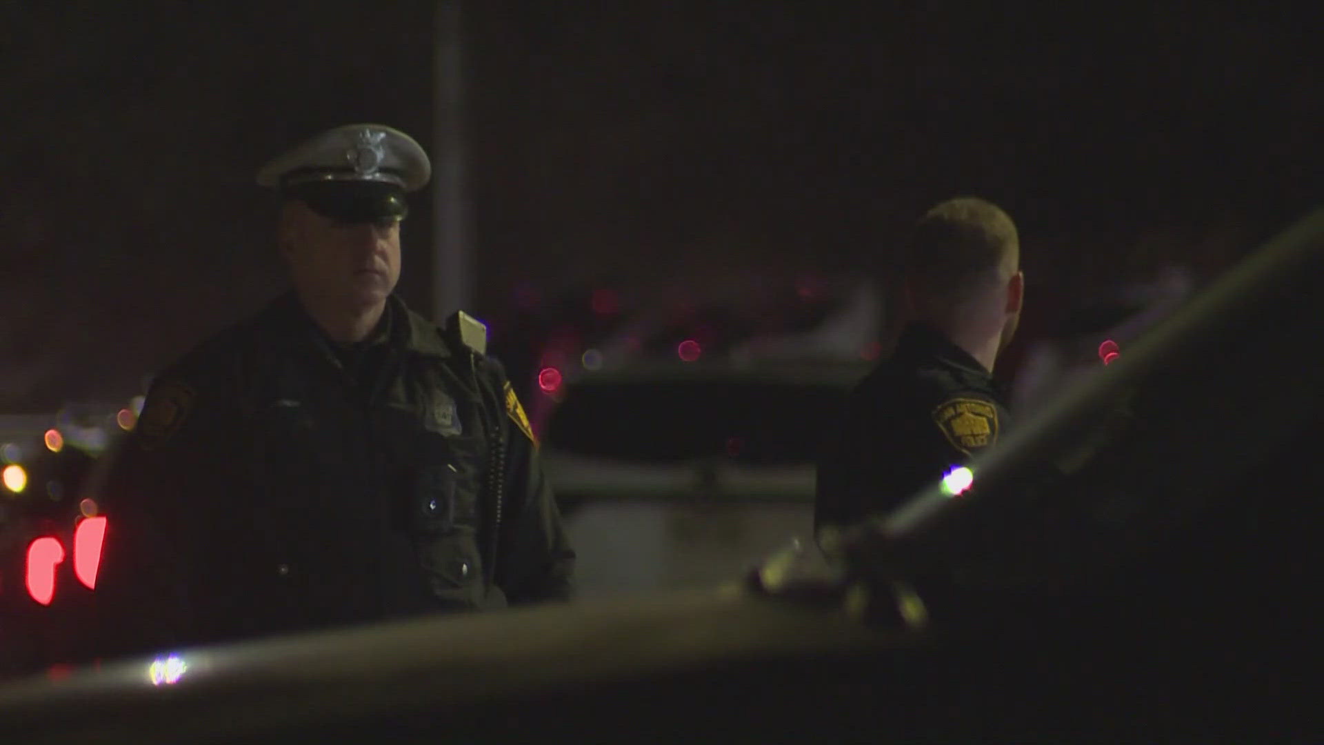 4 police officers shot in San Antonio