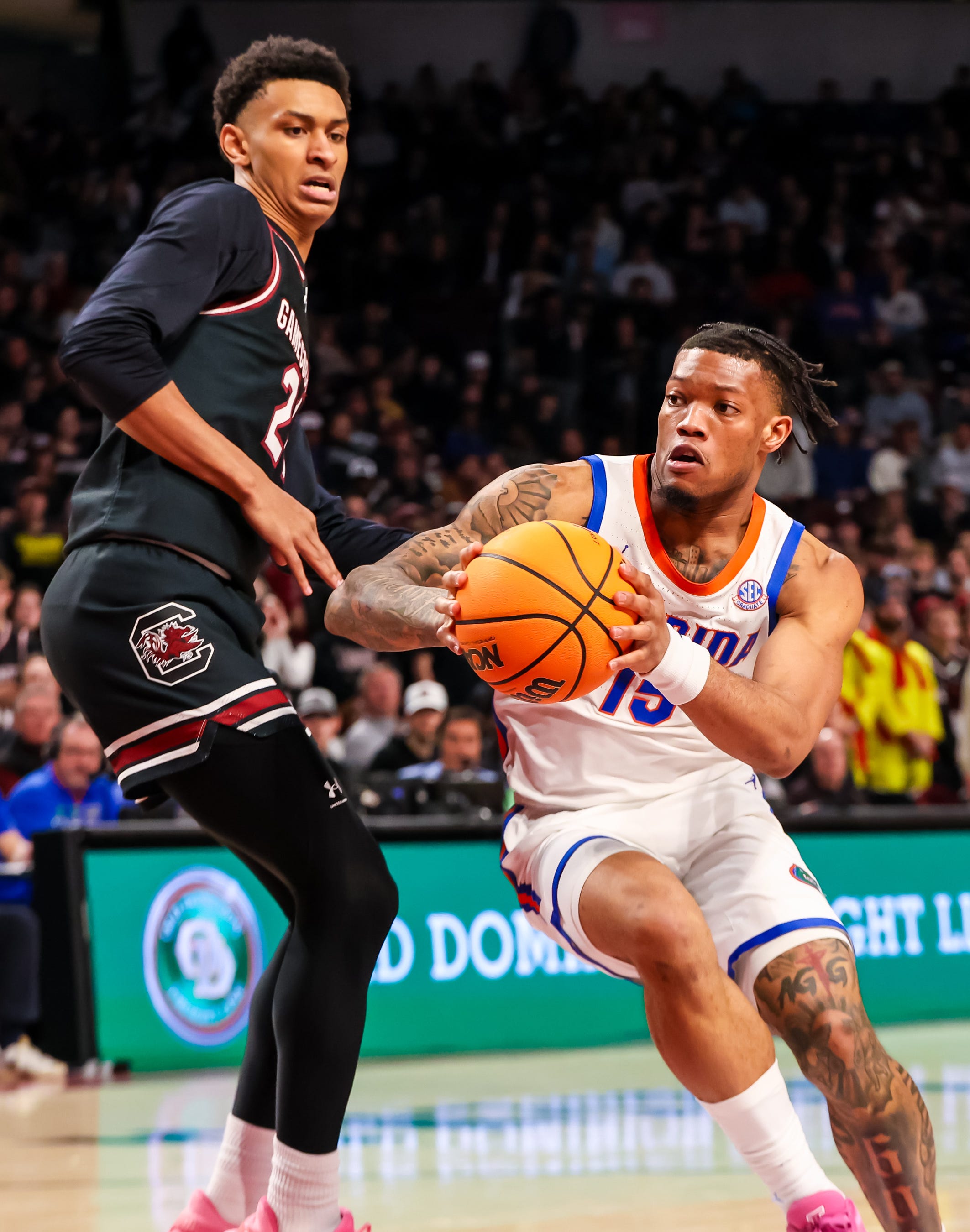 No. 6 Florida basketball rallies back to stun South Carolina on Will ...