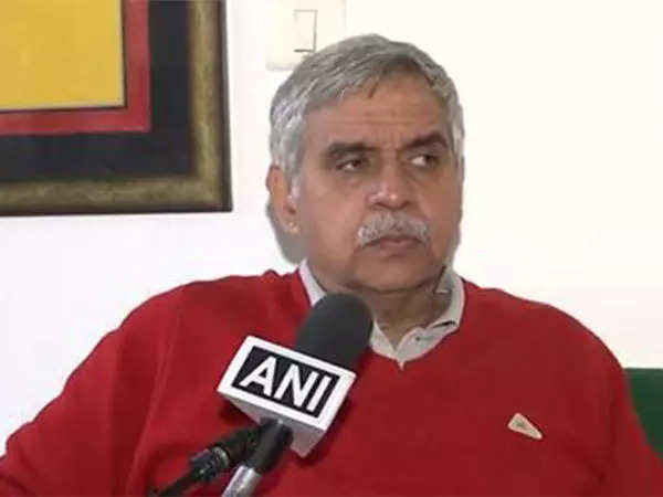 "Money is being distributed... both BJP, AAP involved in this," alleges ...