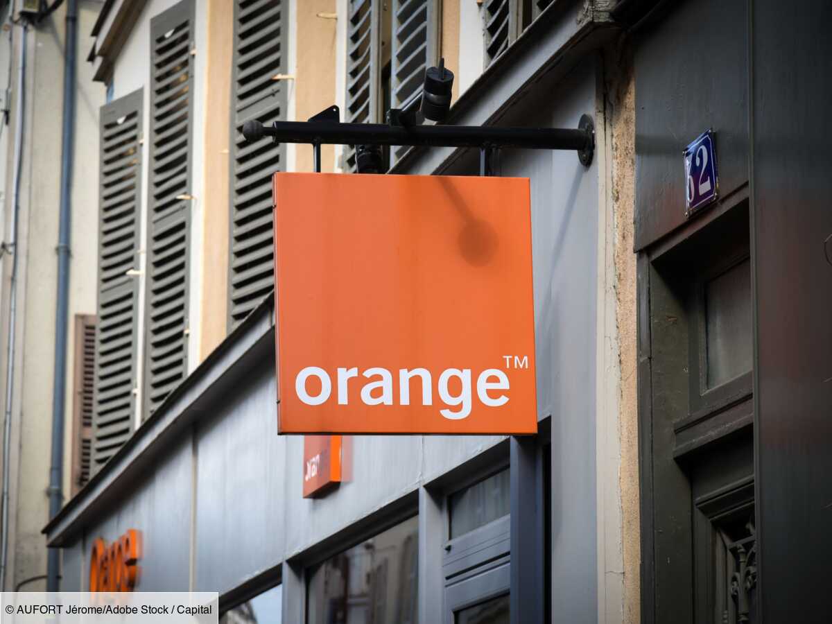Mis à pied, ce salarié de chez Orange ne touche plus son salaire depuis ...
