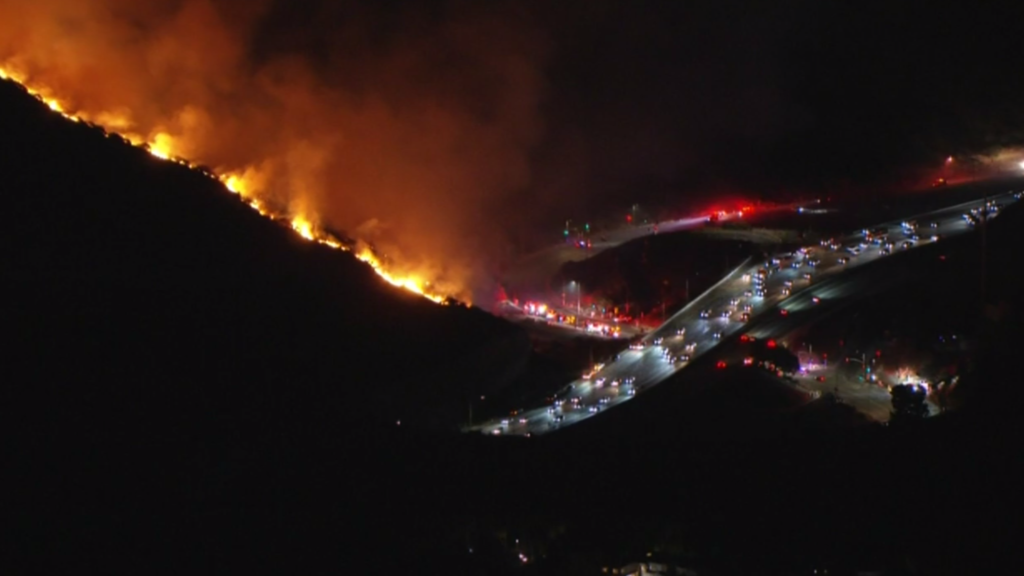 Forward progress of Sepulveda Fire near 405 Freeway stopped, evacuation ...