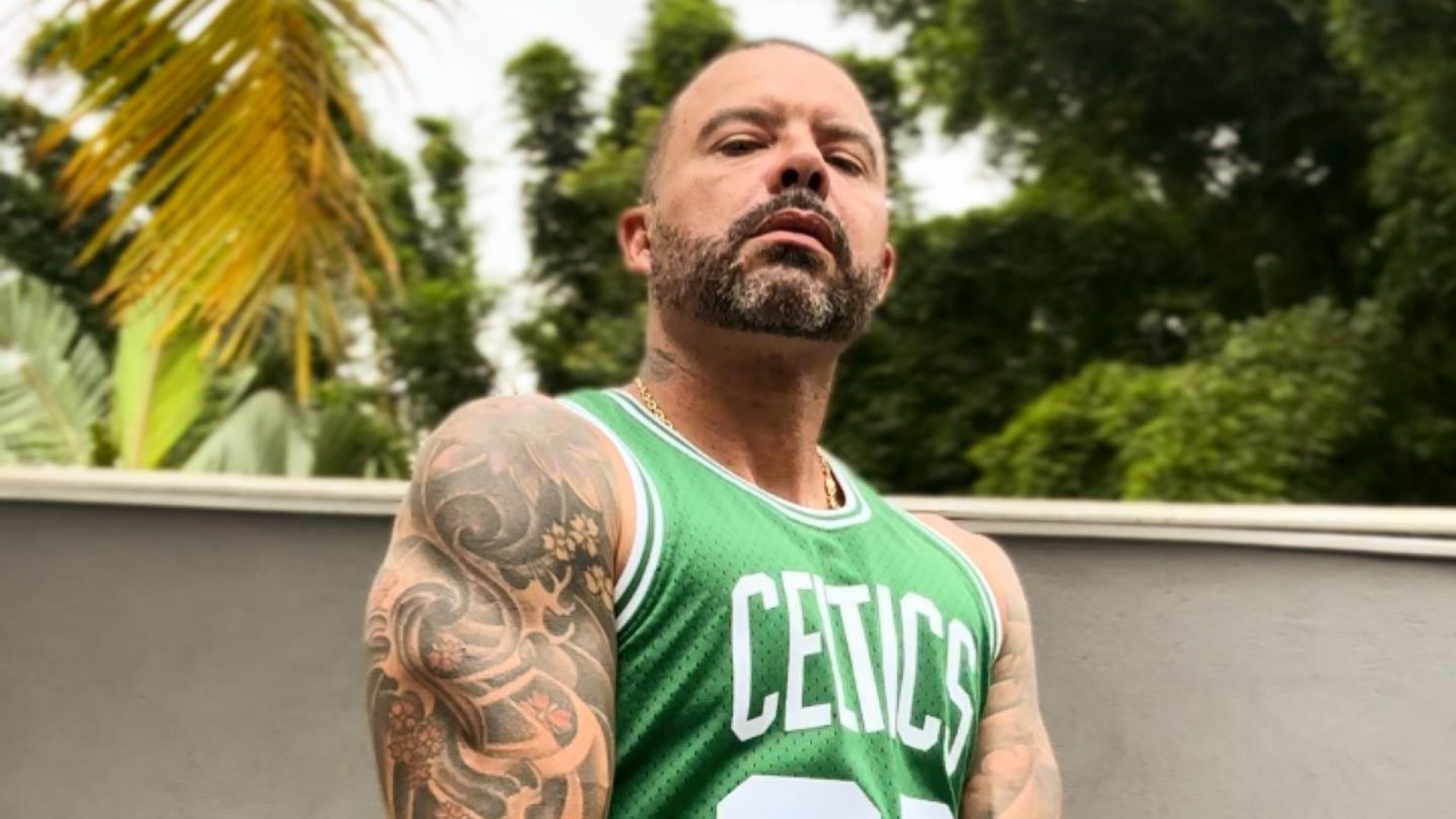 Influencer Dead at 45 After Going Under Anesthesia for Tattoo Procedure