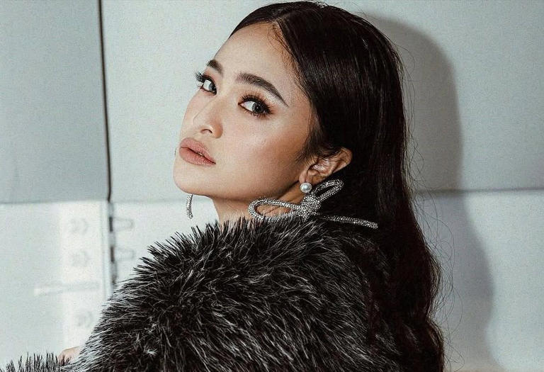 Mewah dan Glamor, Intip Potret Marshanda Berbalut Outfit Branded Serba ... Mewah dan Glamor, Intip Potret Marshanda Berbalut Outfit Branded Serba ...