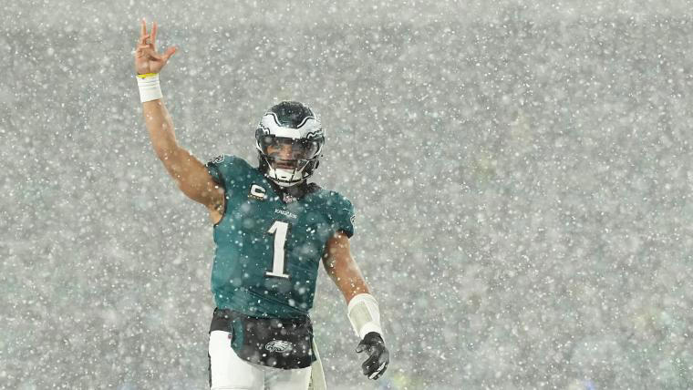 Eagles snow, explained: Why Philadelphia is selling pints of sleet from ...