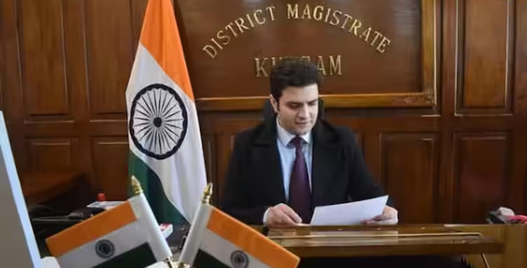 When does any IAS become a DM, and what stages have to be crossed for this?