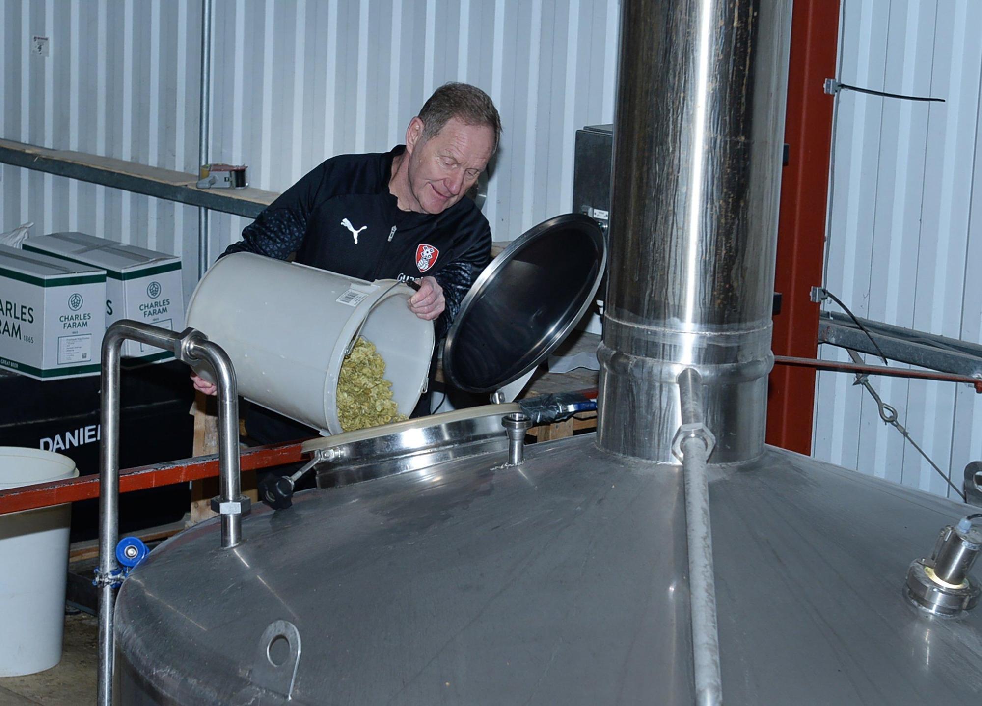 Brewer Breckin pours hops at Chantry Brewery for new ale in aid of ...