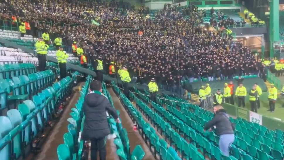 Belle communion: Le joli moment d'un jeune fan du Celtic face aux ...