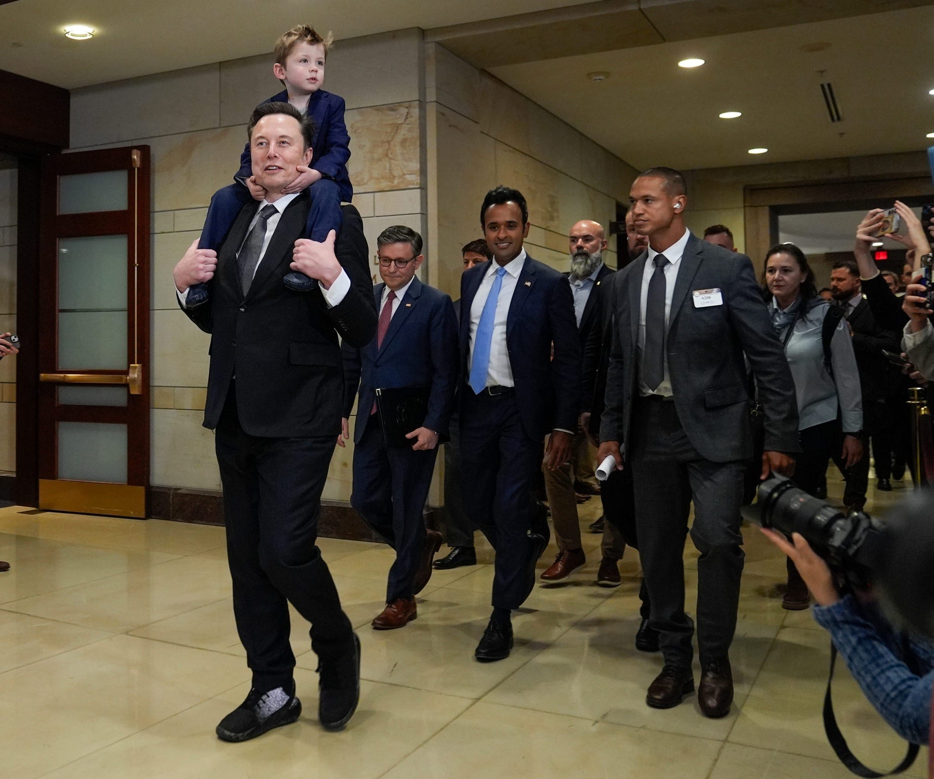 The three richest Americans sat together at the Trump inauguration. Is ...