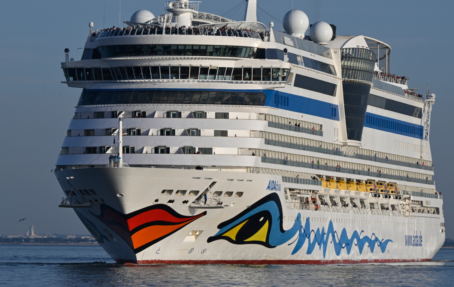 Tips and facts about cruise ship every traveler needs to know