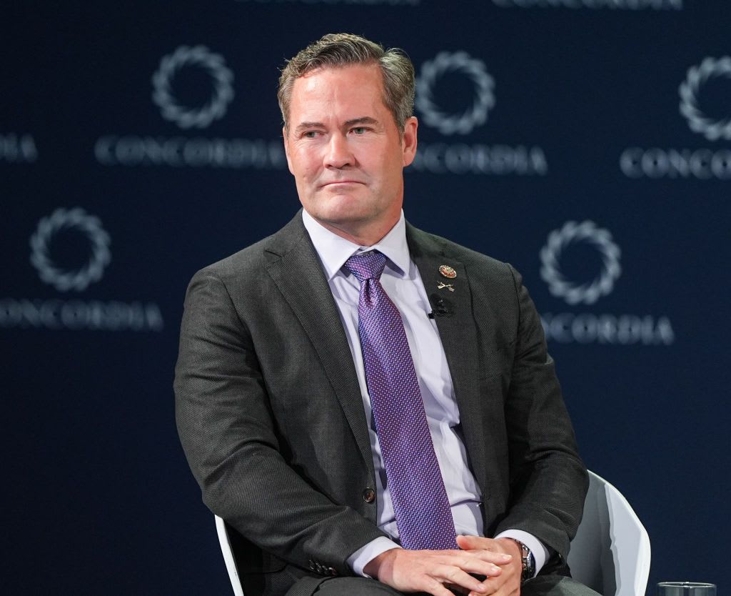 Trump's national security adviser Waltz starts purging NSC, including ...