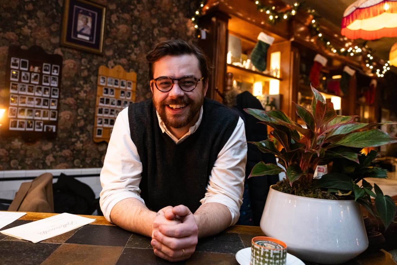 The Trendy French Bistro in D.C. That’s the Go-To Haunt for Trump World