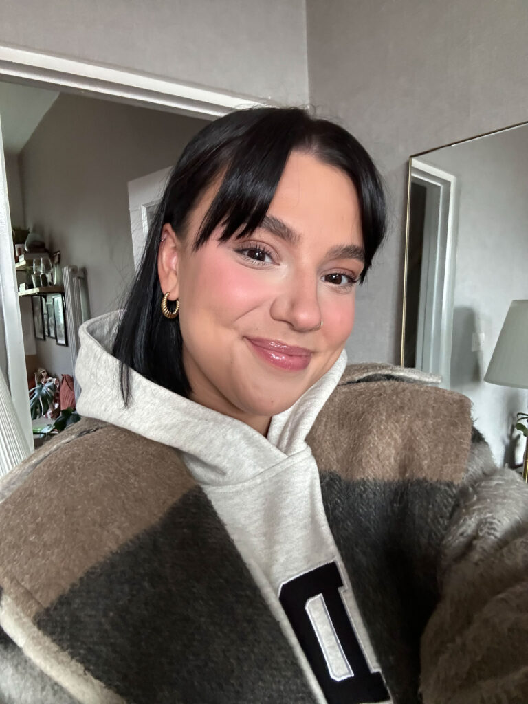 How This Brave Woman Saskia Is Navigating Life with Rare Incurable Cancer