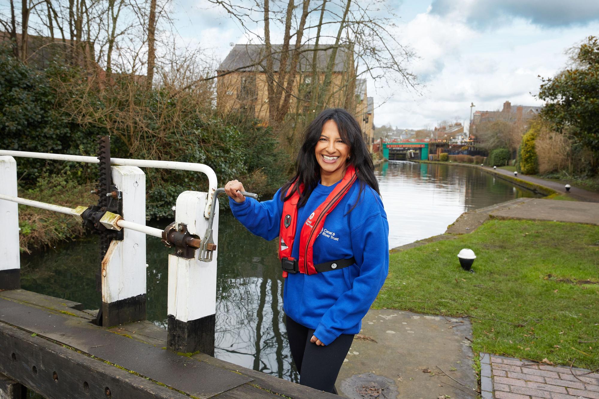 Call for volunteers in North West to help wildlife by keeping canals alive