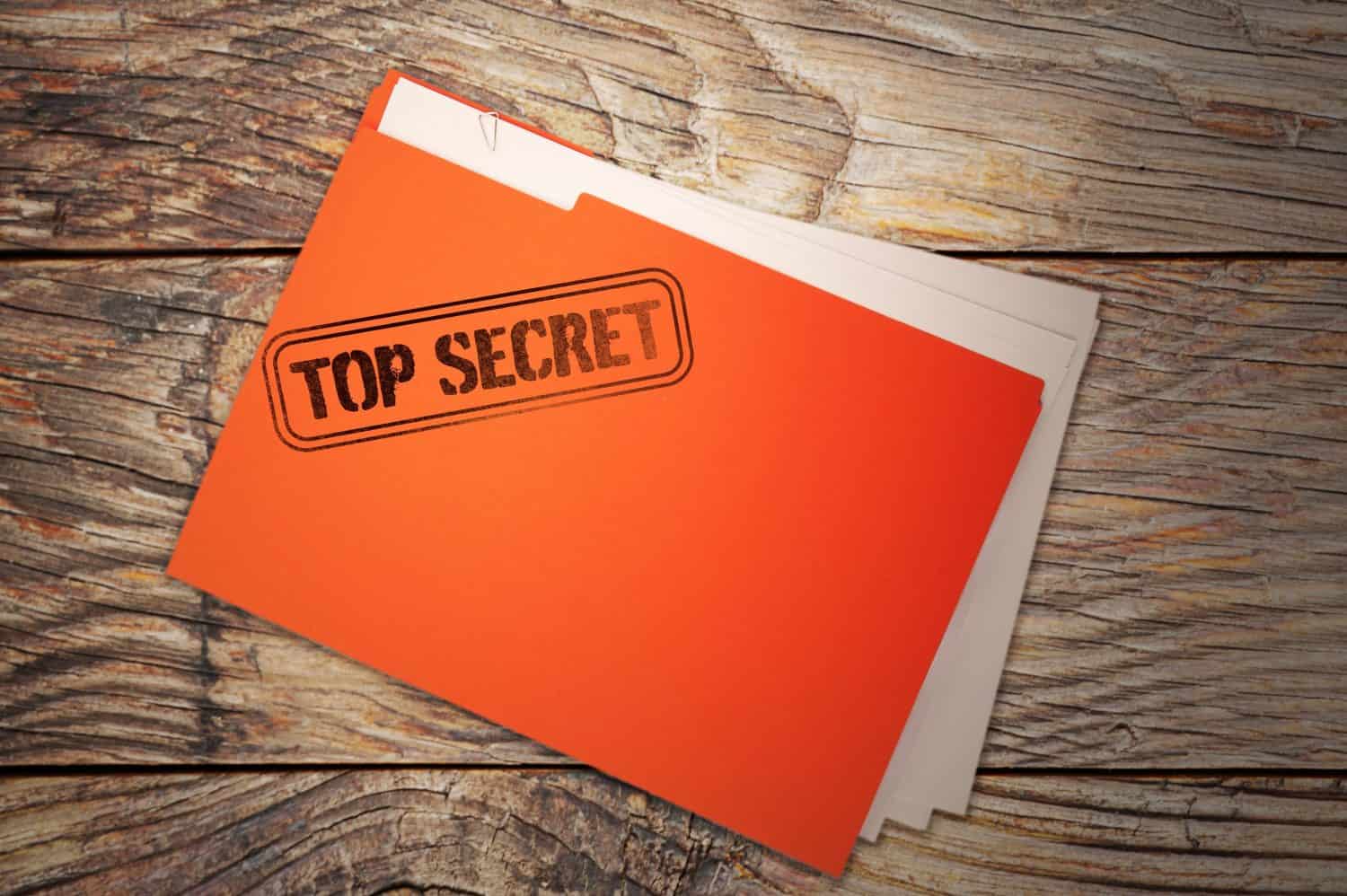 Inside the Minds of Infamous Americans Who Sold US Secrets Abroad