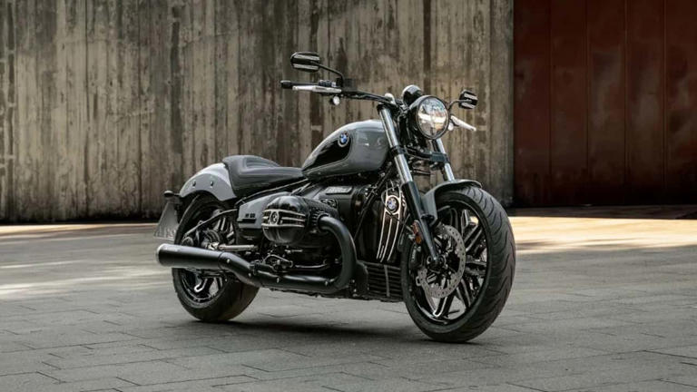 The Updated BMW R 18 Cruiser Gets Flashier Styling and a Bunch Of Tech