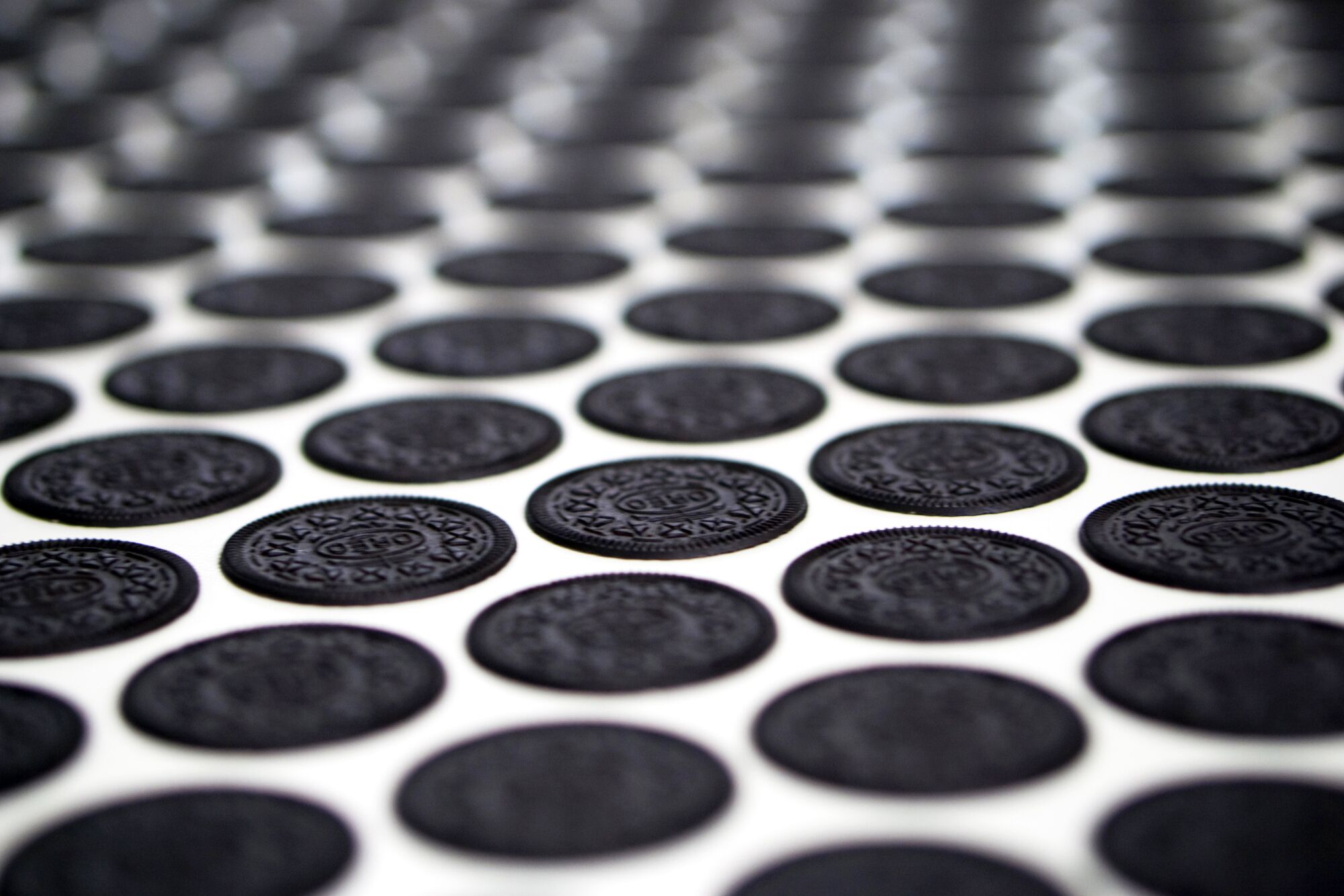 Oreo-Maker Mondelez’s Apparent Backtrack on Russia Prompts Transparency ...