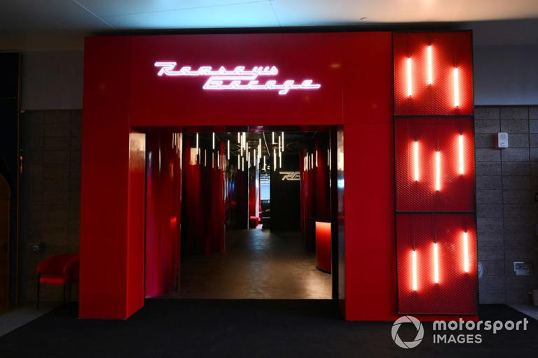 Gordon Ramsay to cater F1’s pit garage hospitality offering at 10 races