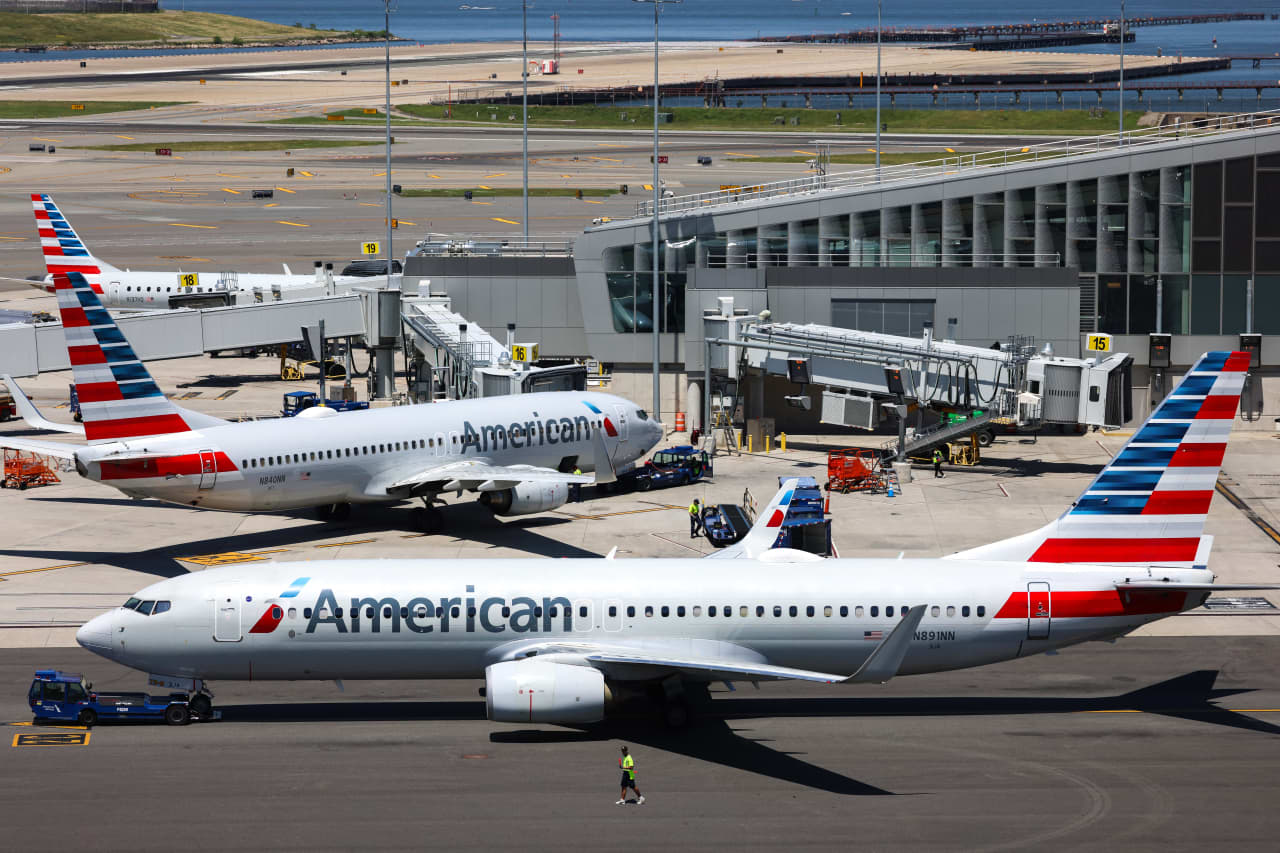 American Airlines gives upbeat outlook following $325 million revenue ...
