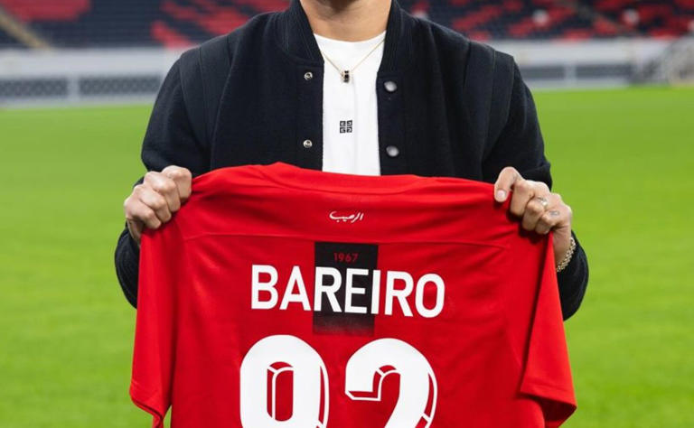 Presentación y anuncio oficial: Adam Bareiro ya posa con la camiseta de ...