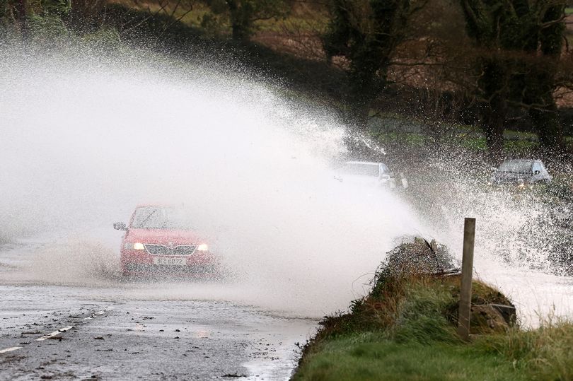 Is it safe to drive during red weather warning? Expert advice as Storm ...