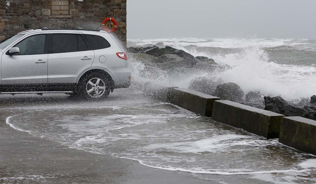 ‘We haven’t seen winds like this’ – All supermarkets to shut for red ...