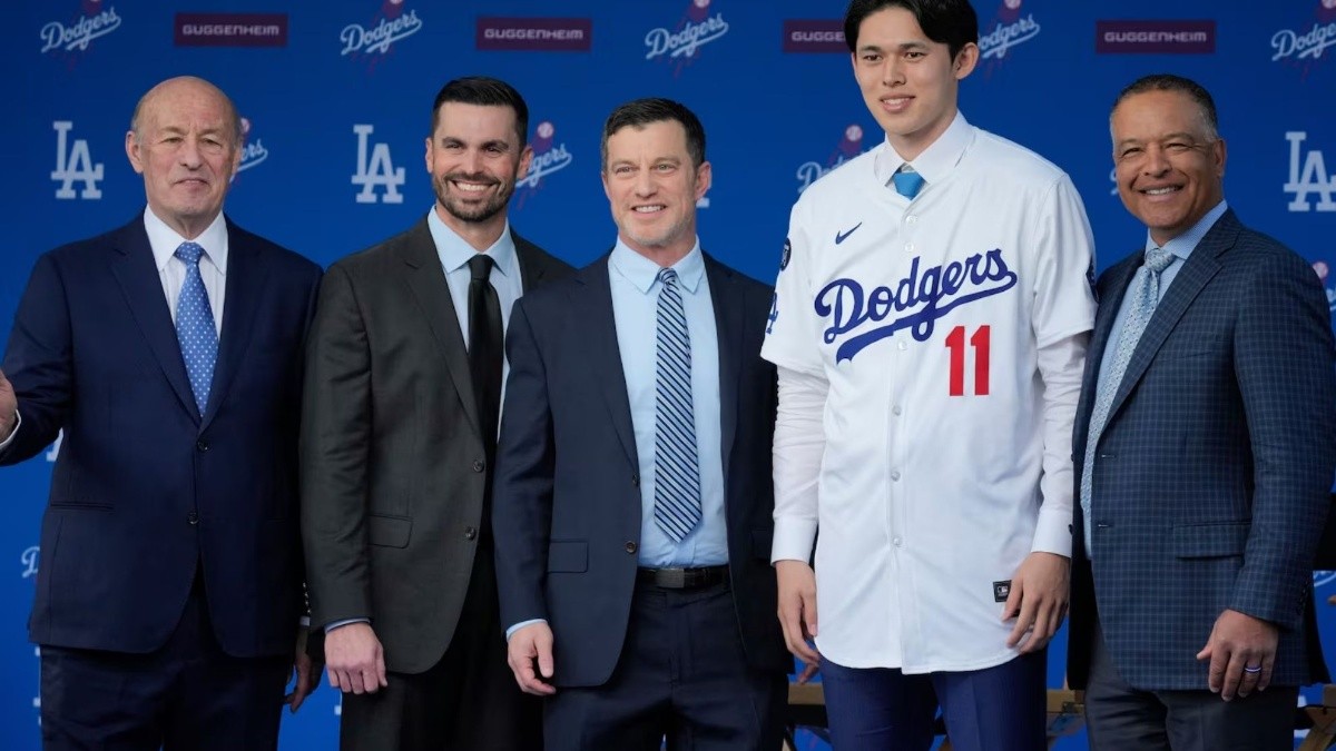 MLB: Former Astros Executive Criticizes Dodgers for Their Big Offseason ...