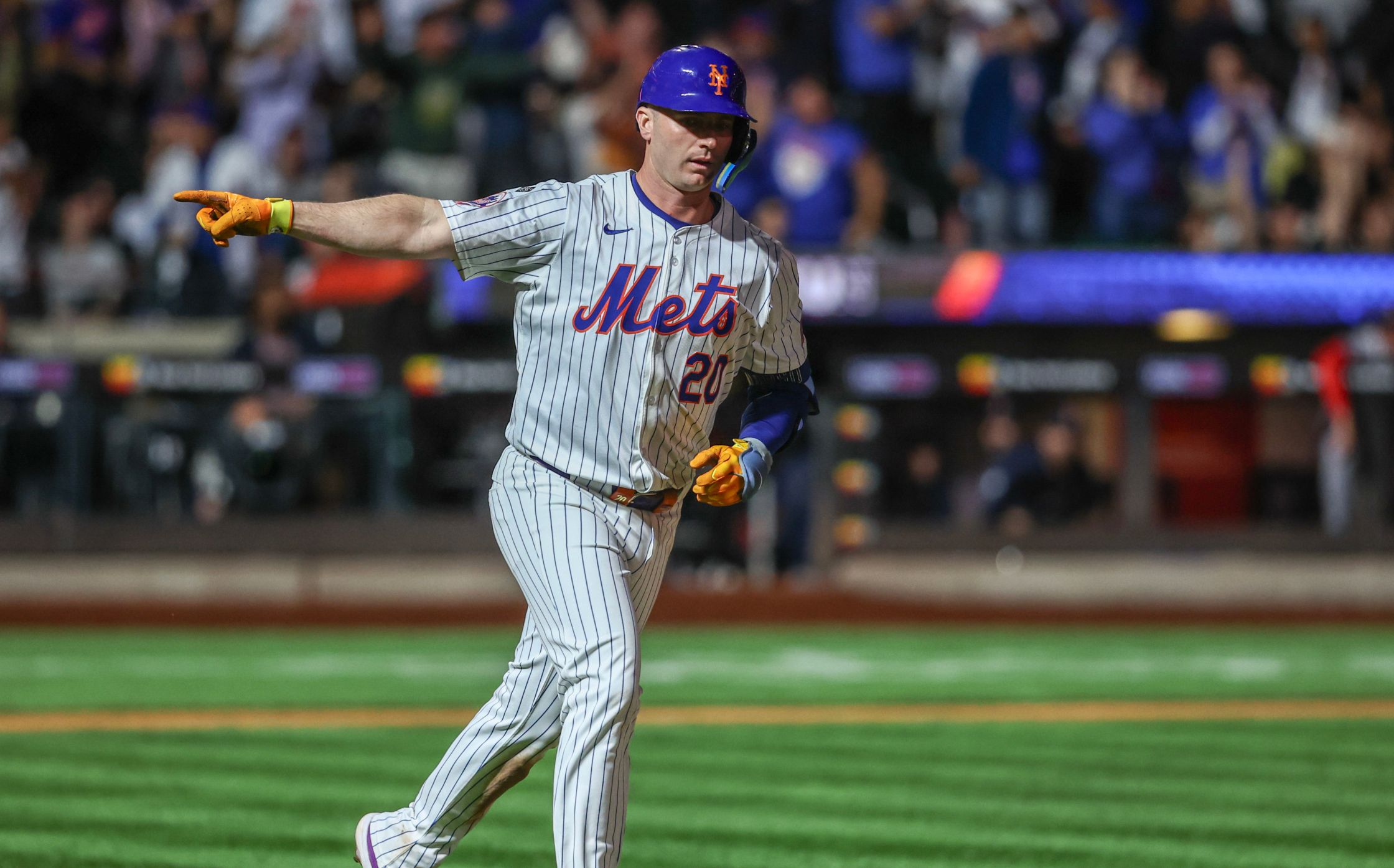 Top MLB insider the latest to sugget Cincinnati Reds need to make move ...