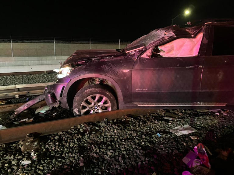 Fatal crash on Hwy 4 in Pittsburg closes lanes, halts BART service Fatal crash on Hwy 4 in Pittsburg closes lanes, halts BART service