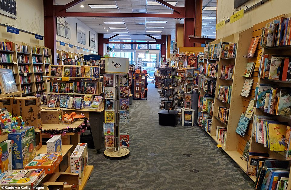 174-year-old bookstore files for bankruptcy as fears of mass closures