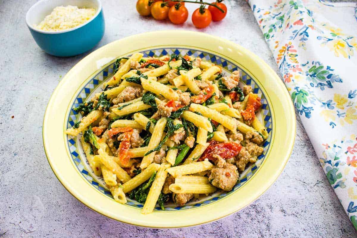 15 Pasta Dishes to Save Dinner When You're Too Broke or Tired for ...