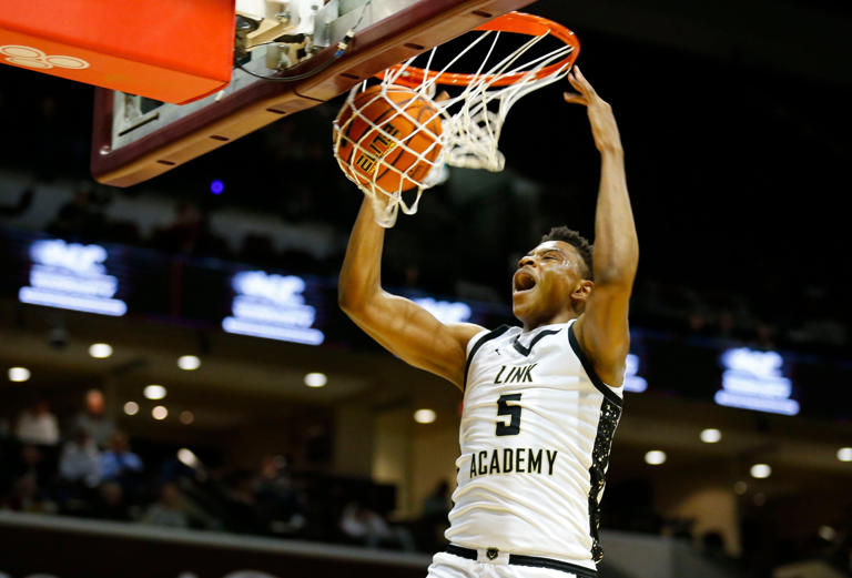 With practice underway, here are 5 takeaways from Ohio State men's ...