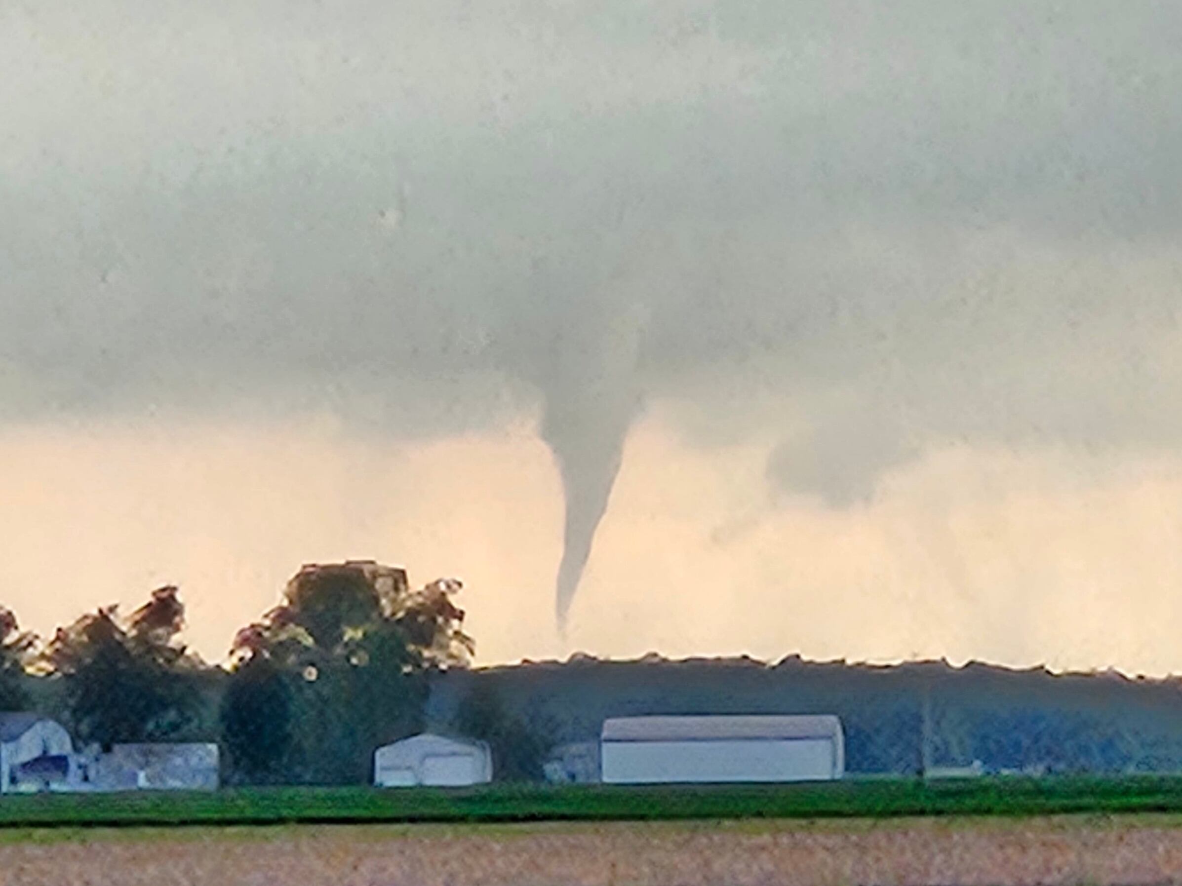 Here’s how you can become a trained storm spotter