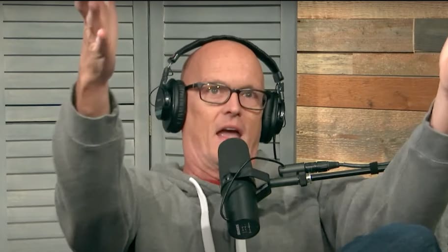 Scott Van Pelt Hilariously Recalls Airport Meltdown After National ...