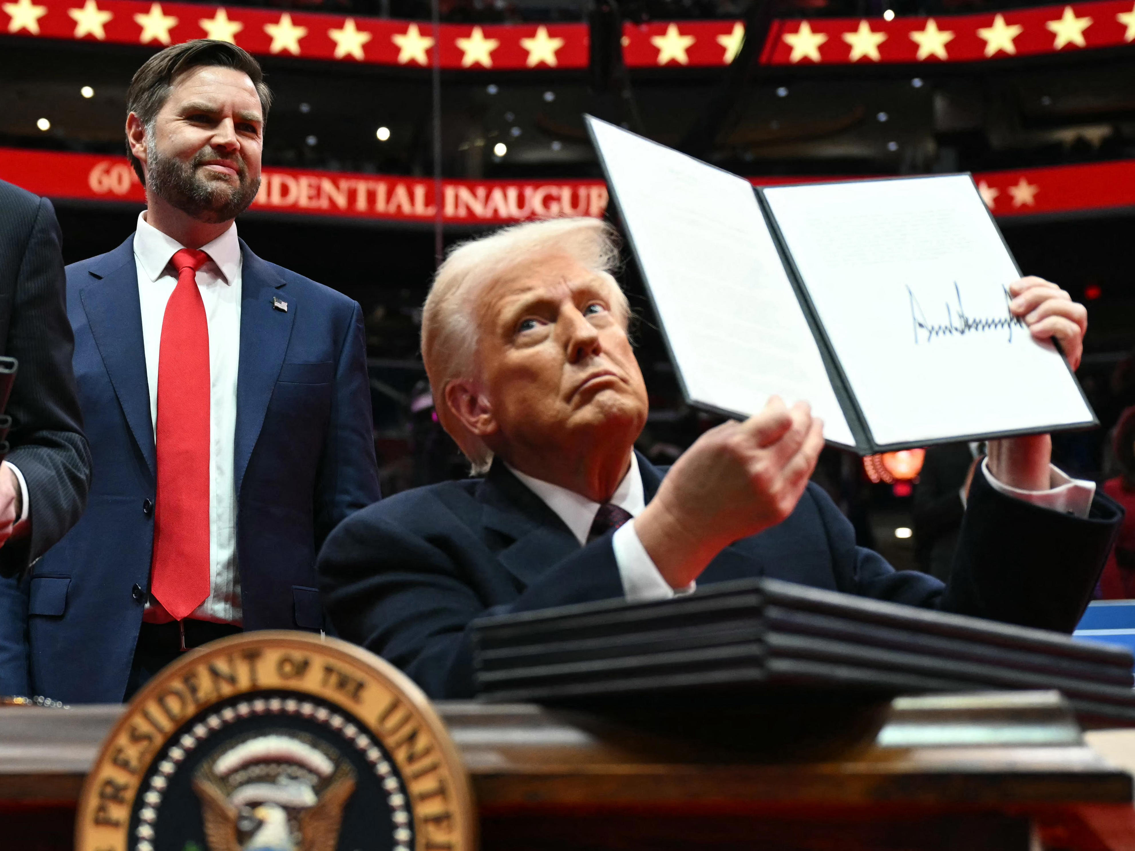 Federal judge blocks Trump's 'blatantly unconstitutional' executive ...