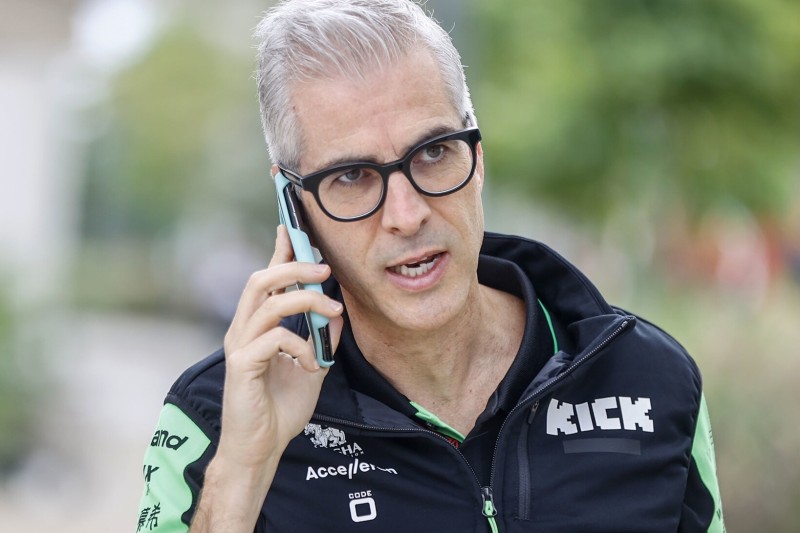 Hamilton escala ex-F1 para ajudá-lo em compra de equipe da MotoGP, diz ...
