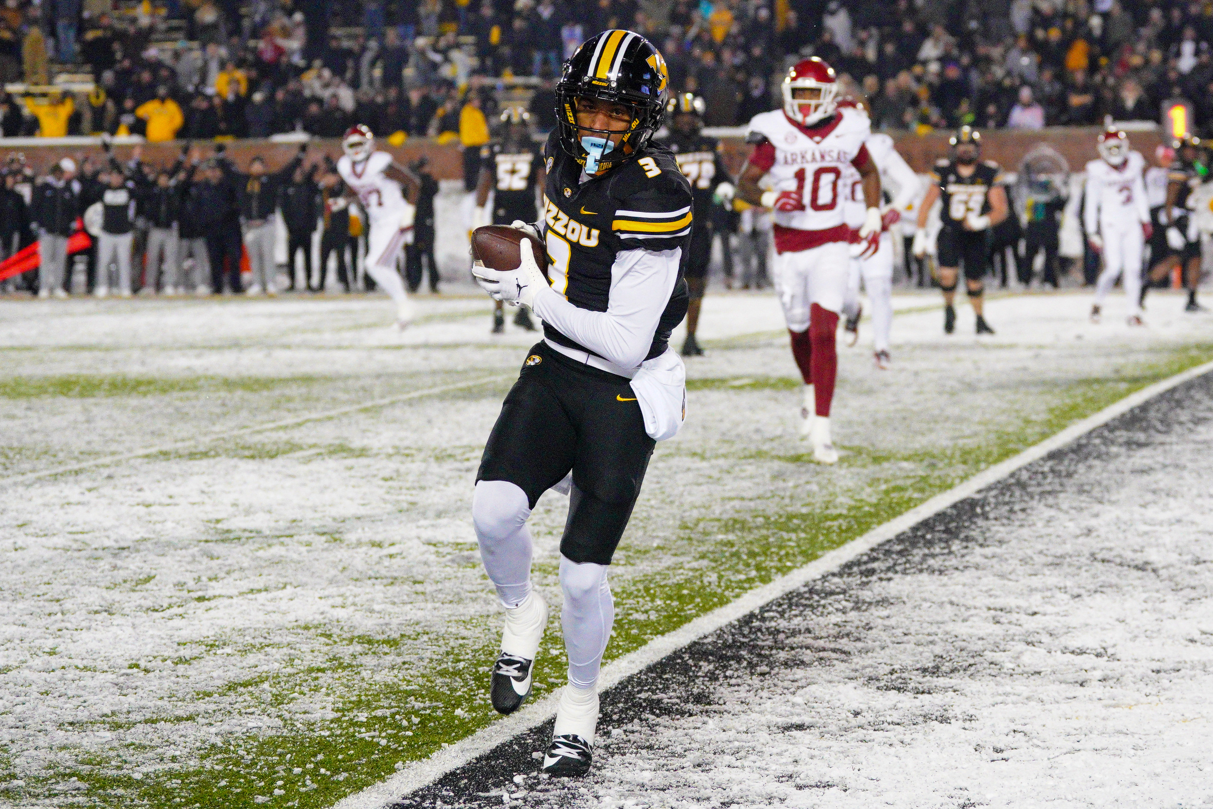 Cowboys make an unexpected pick in latest mock draft